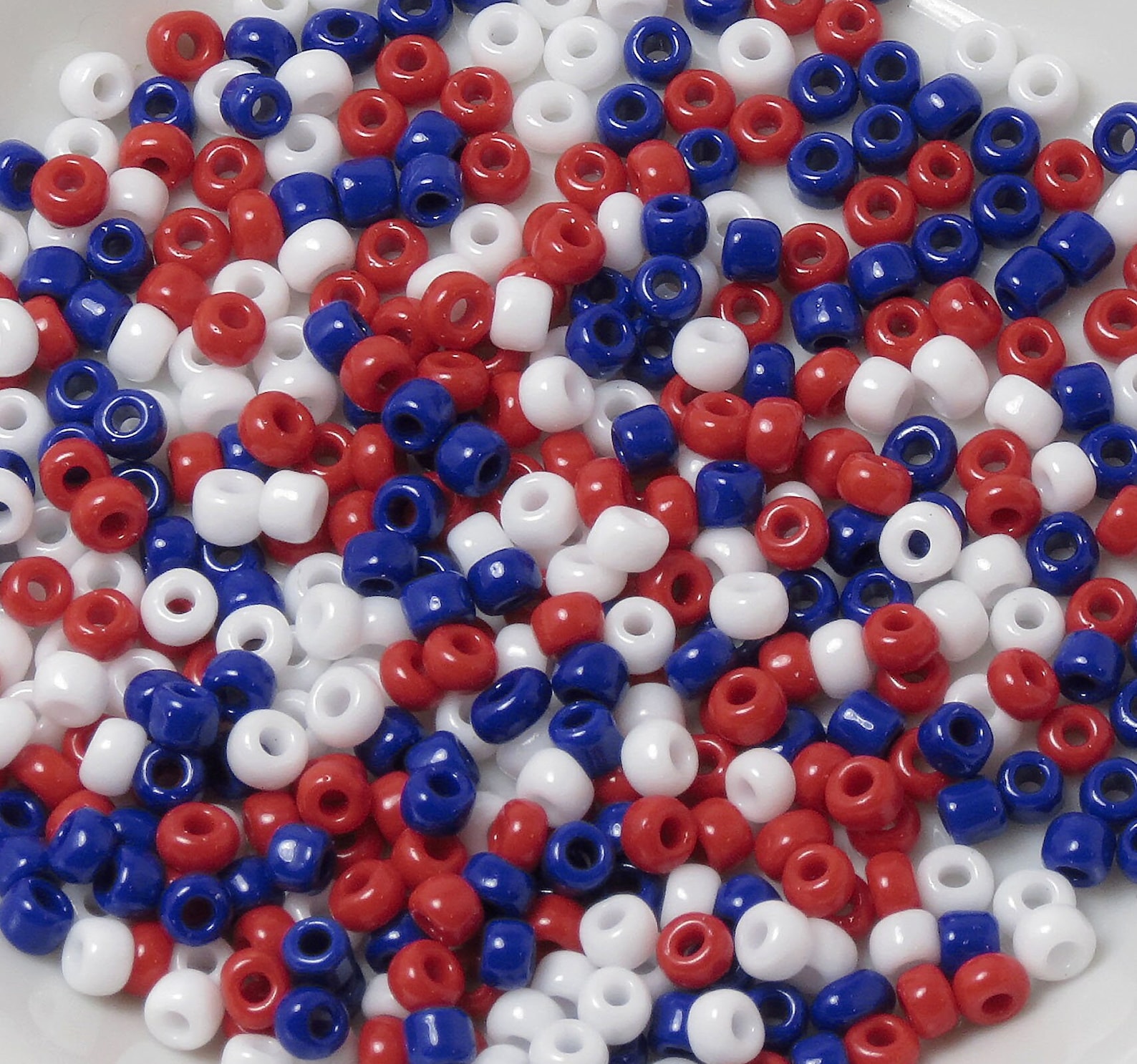 6/0 Opaque Red, White and Blue Seed Beads Patriotic Seed Bead Mix 620 ...