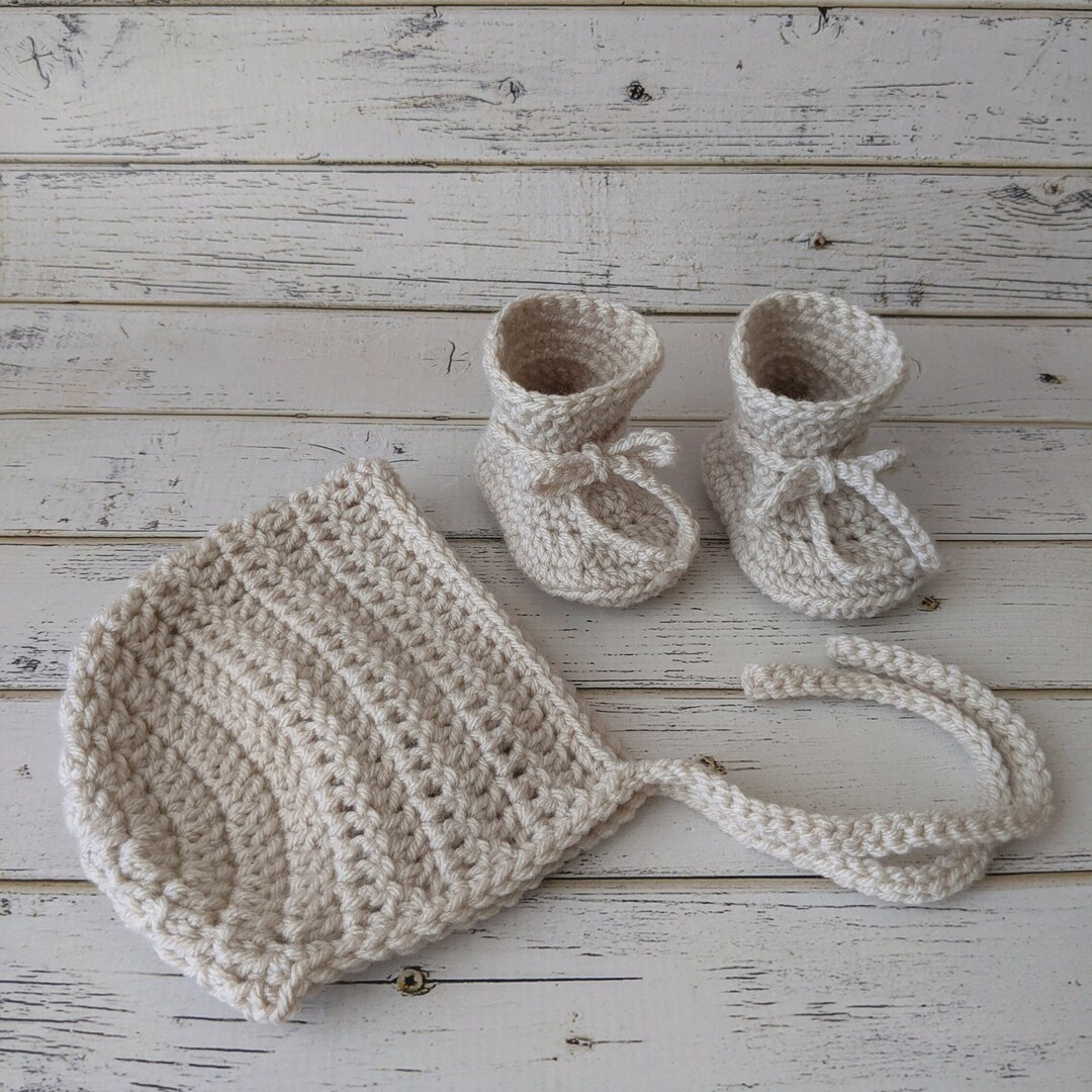 Gender Neutral Baby Set Baby Booties Baby Outfit Newborn - Etsy
