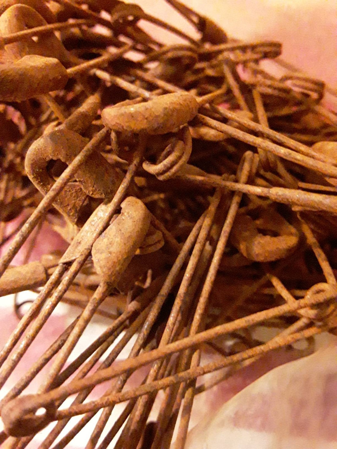 10 Rusty Safety Pins, Large Size - Etsy
