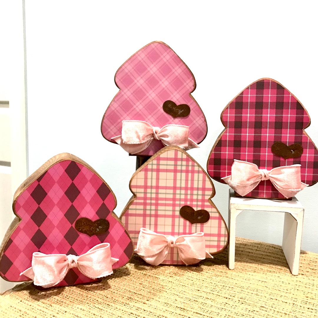 Valentine Tree. Pink Plaid Trees. Valentine Snowman. Valentine Decor ...
