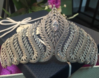 Wedding tiara | Etsy