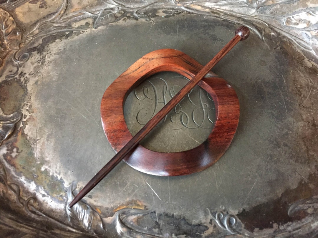Classic Waves Shawl Pin (rosewood, Knitwear, Crochetwear, Jewelry ...