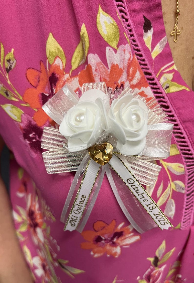 Personalized Wedding / Bridal Heart Corsage (capias ) With Flower ...