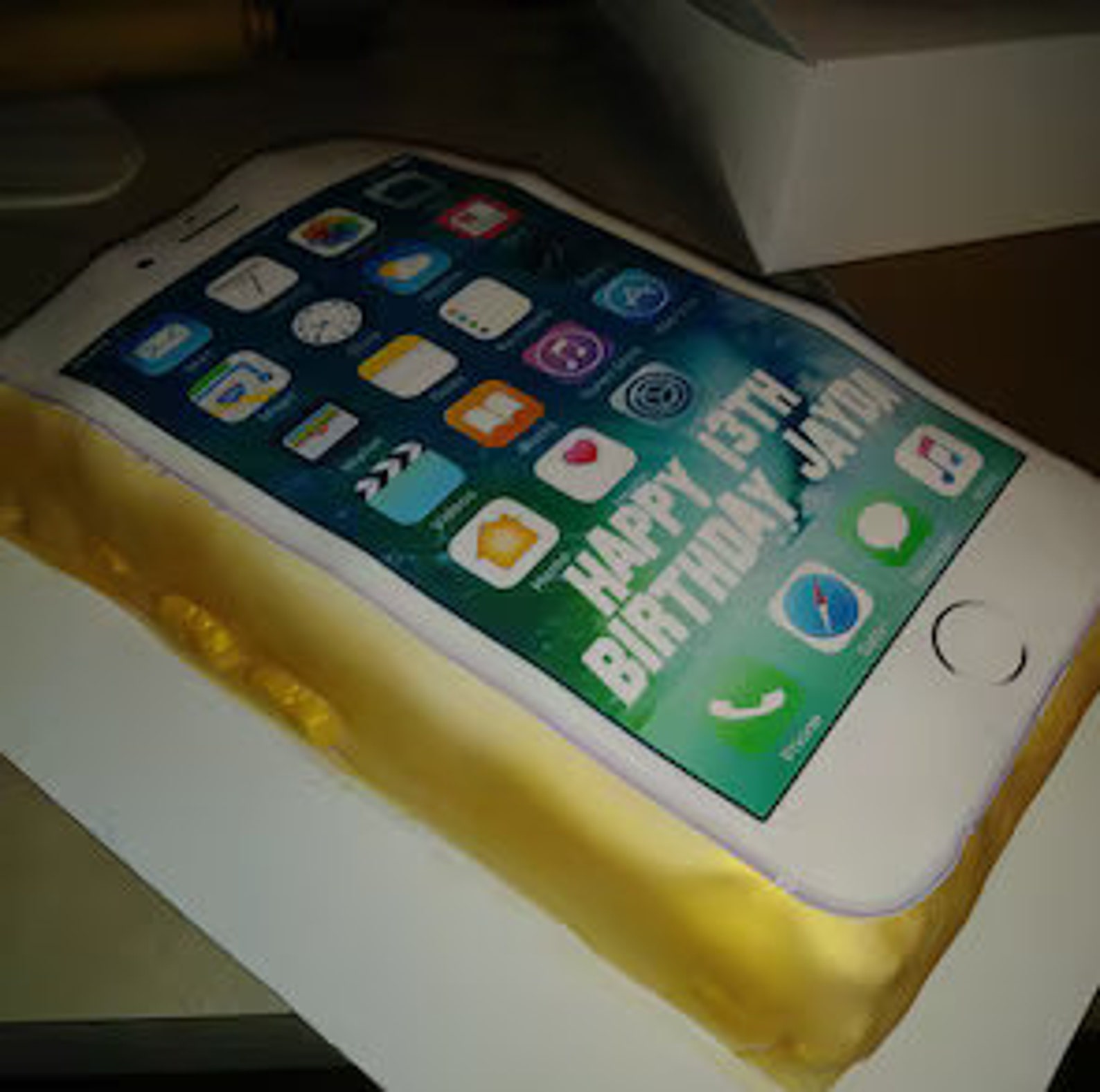 Cell Phone iPhone EDIBLE Cake Topper Image Frosting Sheet, iPhone Cake ...
