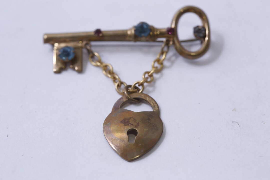 Coro Key With a Heart-shaped Lock Brooch, Love, Romance, Vintage ...