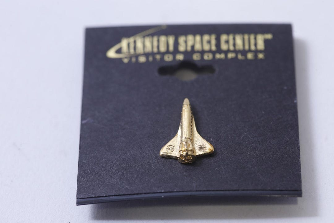 Kennedy, Space Center, Rocket Ship, Space, Vintage, Brooch, Pin ...