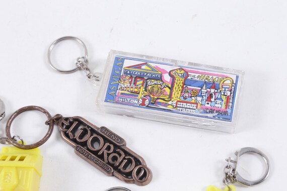 Money Keychain Las Vegas Poker Chip Keychains - Set Of 6 | Casino ...