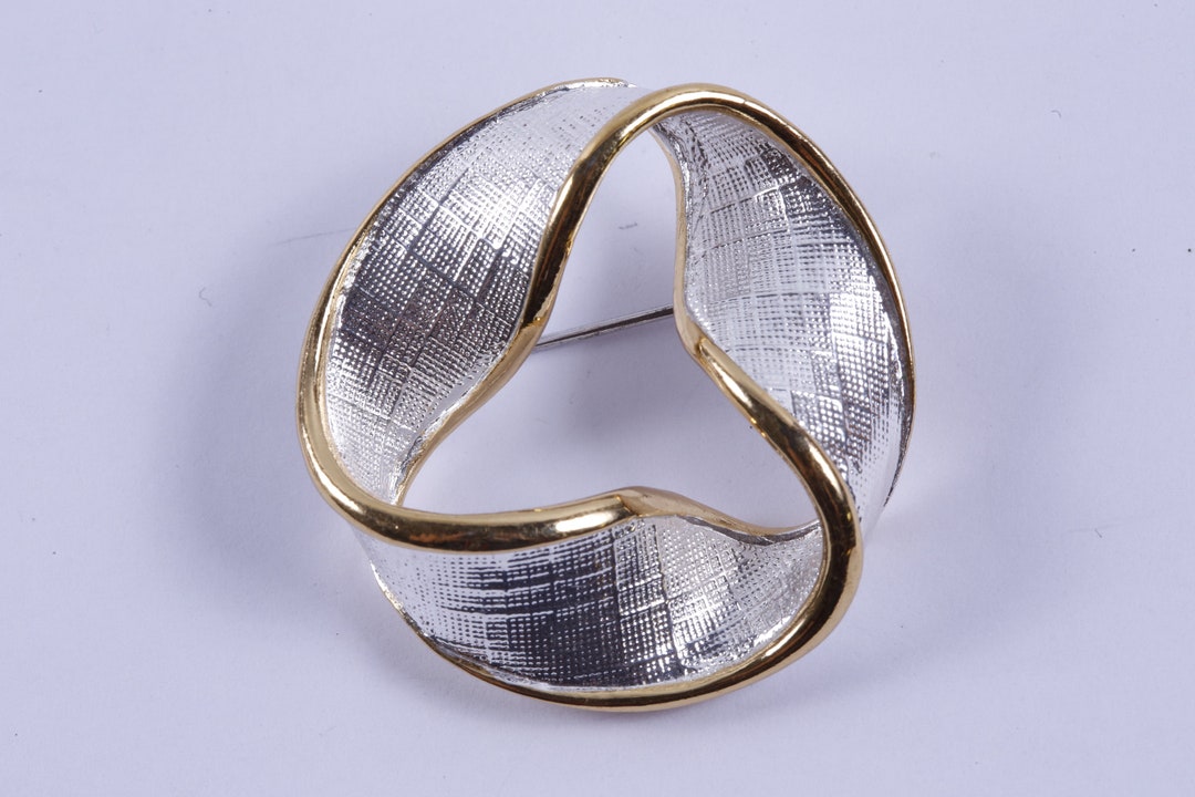 Napier, Triangle, Round, Abstract, Figure, Silver Relief, Golden ...