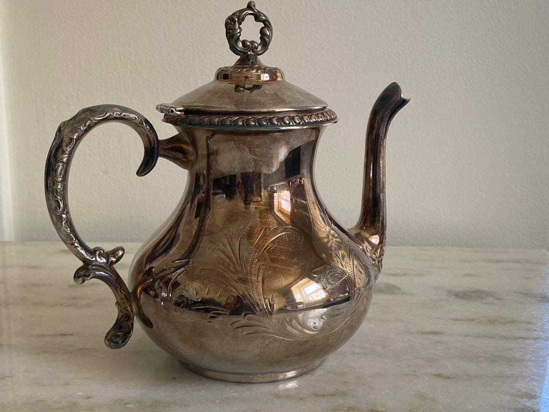 SMALL SILVER TEAPOT -vintage Kitchen Decor - Vintage Small Silver ...