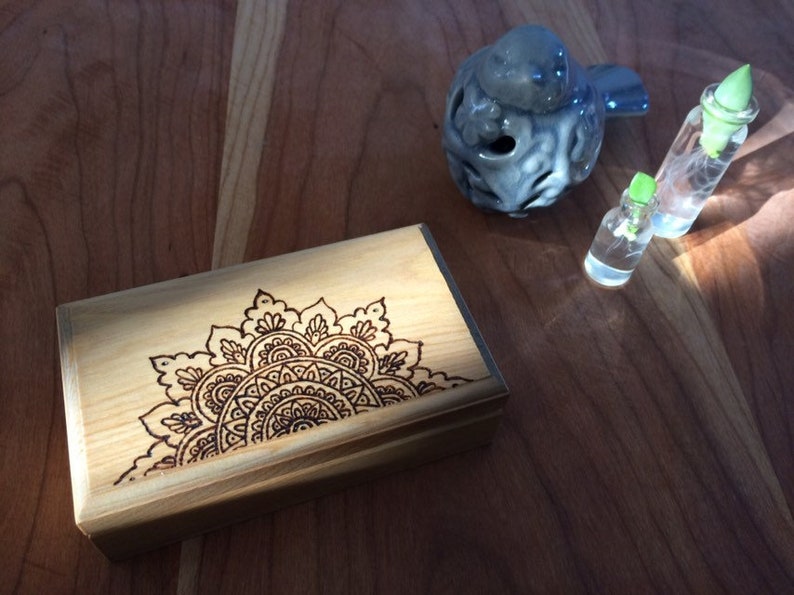 Mandala Jewelry: 16 Mandala Boxes Designs For Your Inspiration - I Love ...