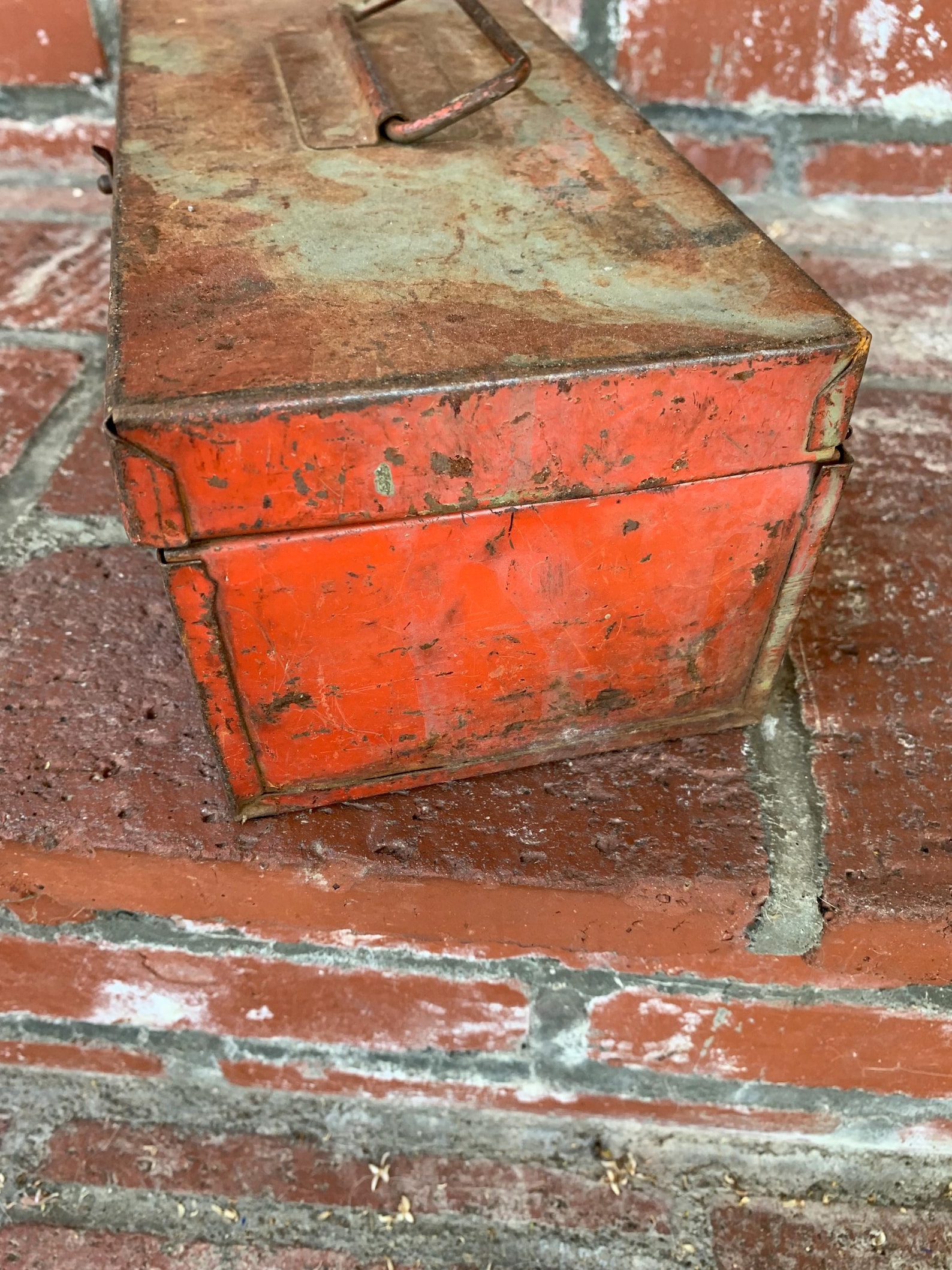 Vintage Metal Tool Box With Latch - Etsy