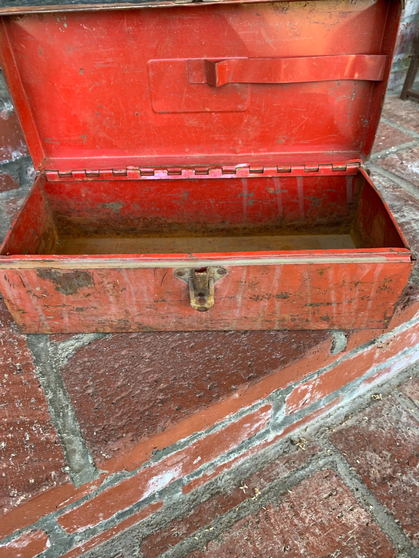Vintage Metal Tool Box With Latch - Etsy