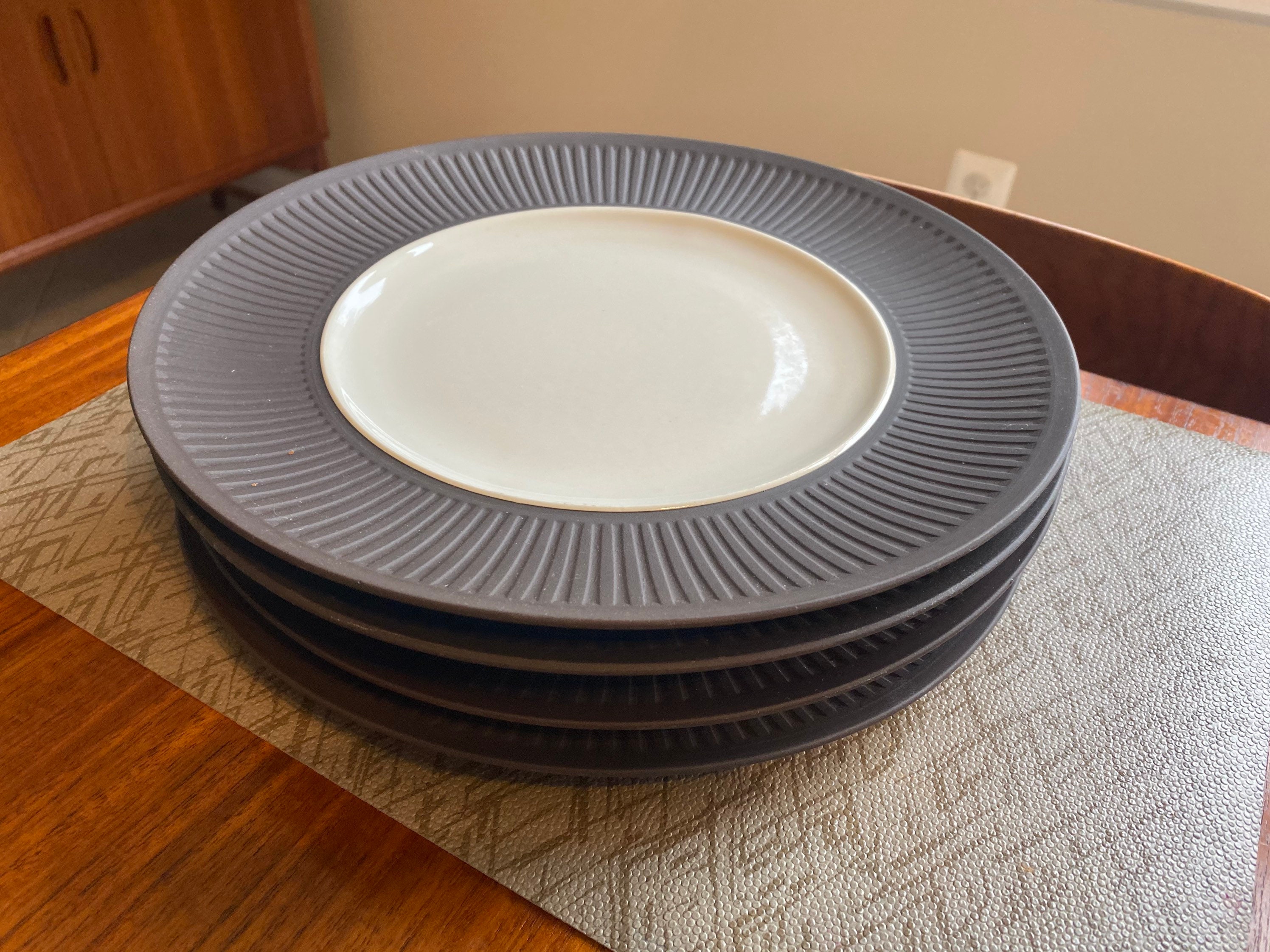 Jens Quistgaard For Dansk Denmark 12 Piece Large Plate Set Flamestone