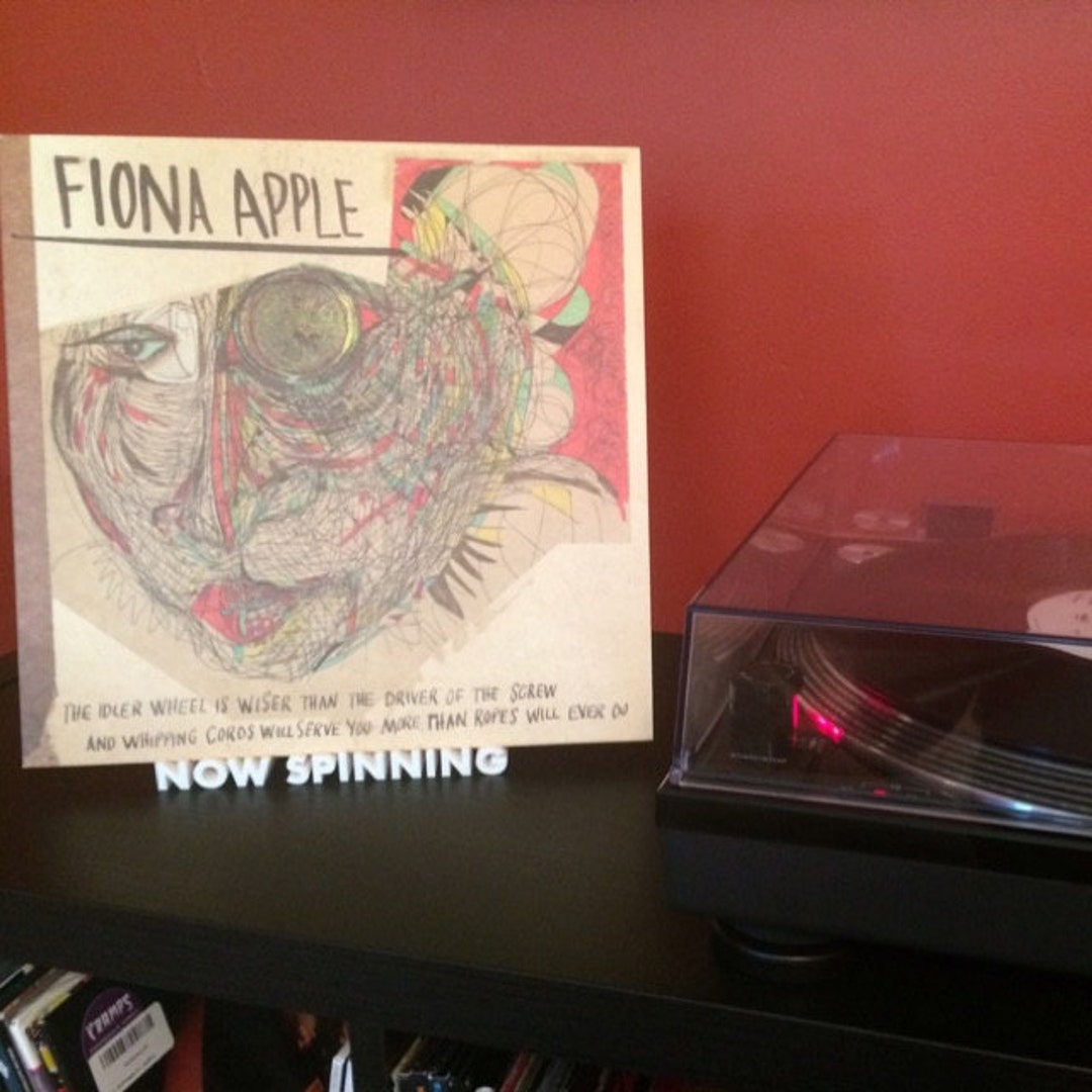 Vinyl Record Display Stand - Now Spinning Shelf - Free Standing - 3D ...