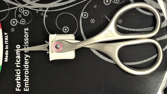 Embroidery Scissors Premax 3 3 4 Embroidery CURVED Blade Scissors With Serrated Blades X304CS Etsy