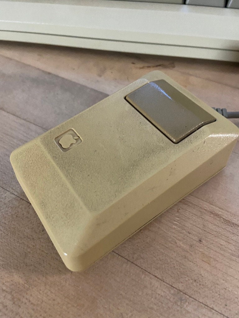 Vintage Apple Macintosh 512K Model M0001 W Keyboard Mouse Manual and ...