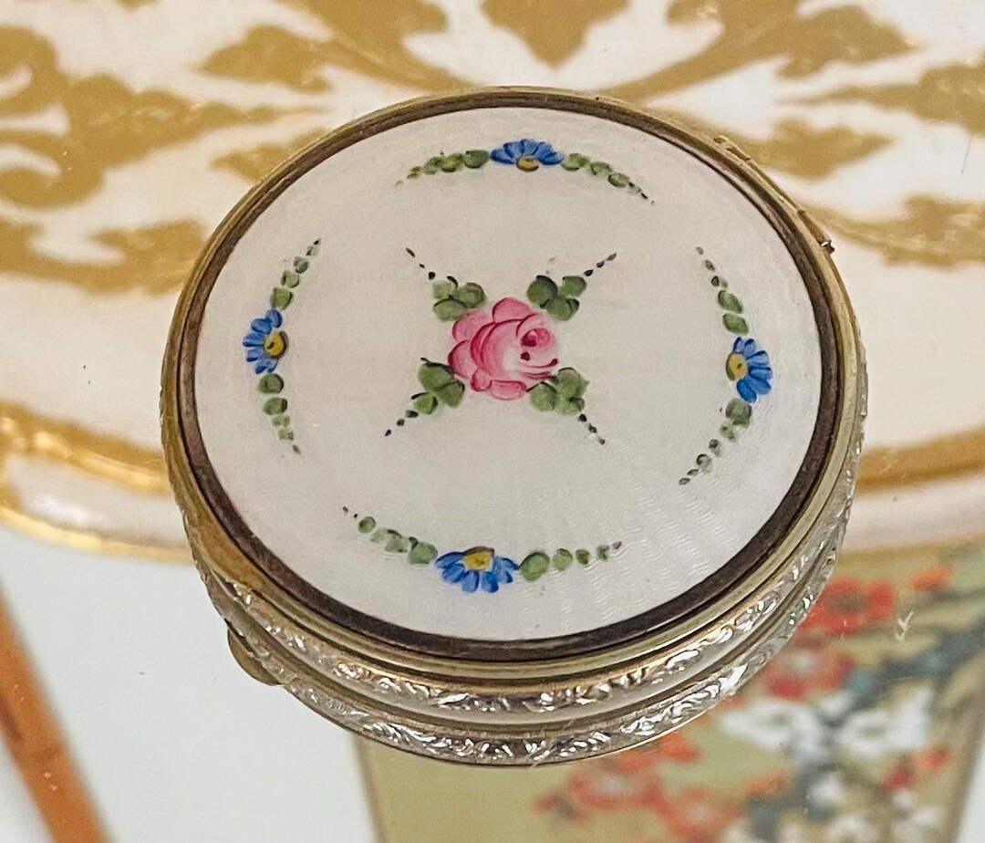 Vintage Compact Guilloche Enamel Compact Goldtone Compact Round Vintage ...
