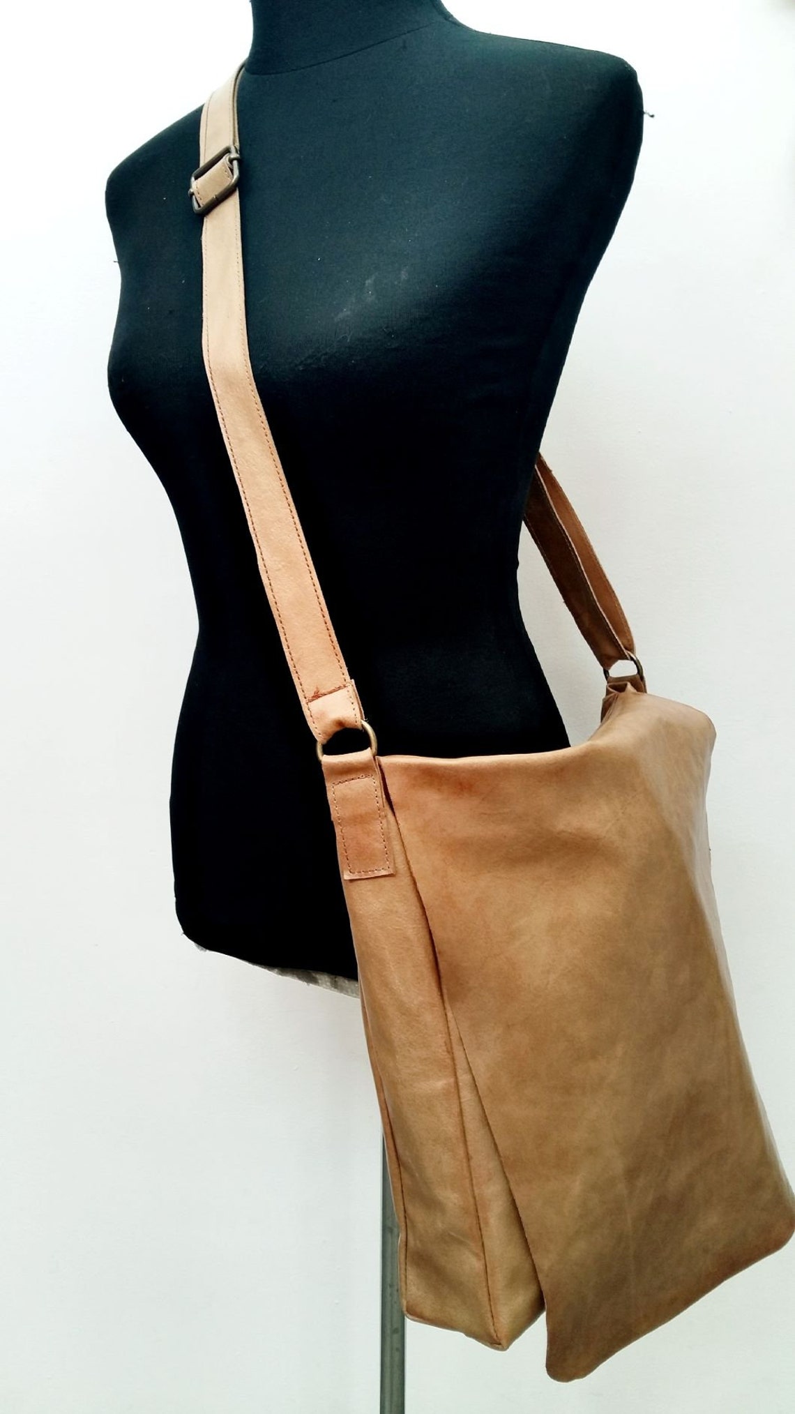 POSTMAN MESSENGER BAG- Croosbody Bag- Carry-all Leather Bag-handmade - Etsy