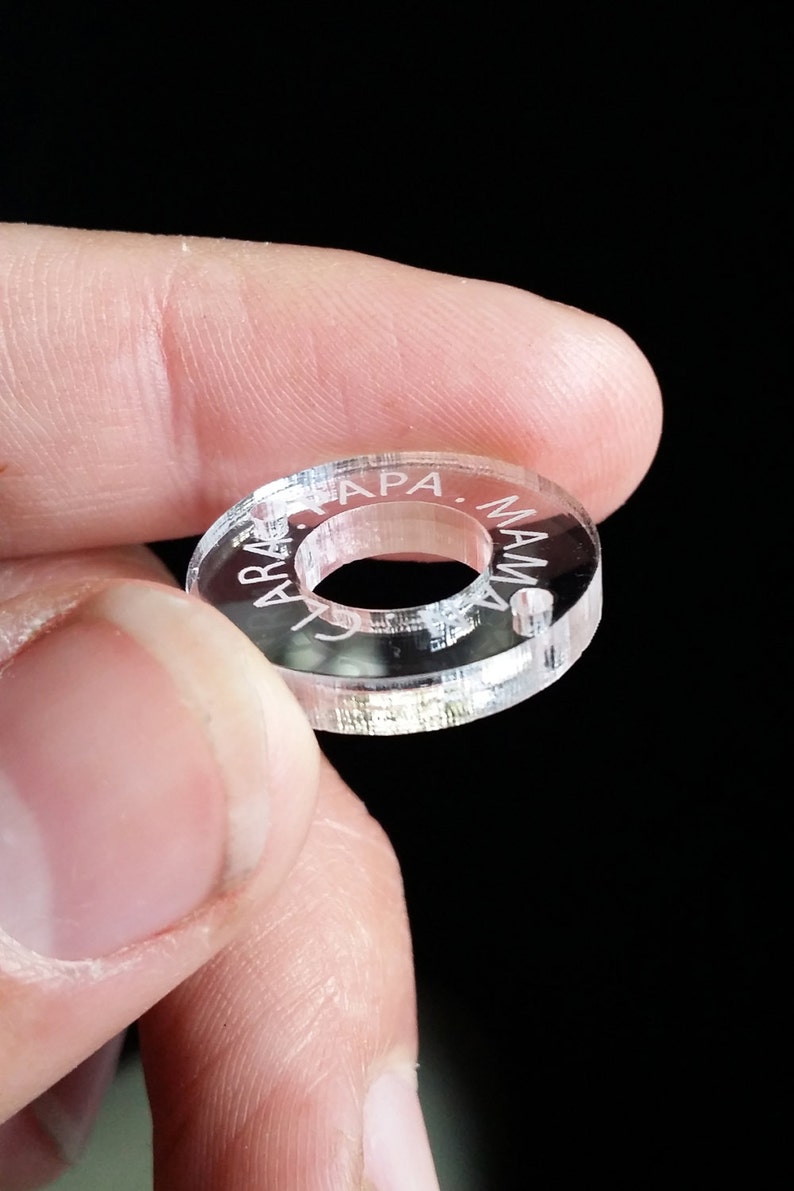 Round Plexiglass Piece Engraved for Jewelry Design - Etsy