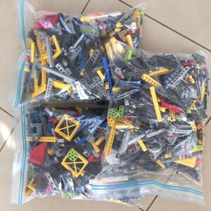 LEGO 1kg x850pc's Technics Building Packs, Great Mix Create Educational ...
