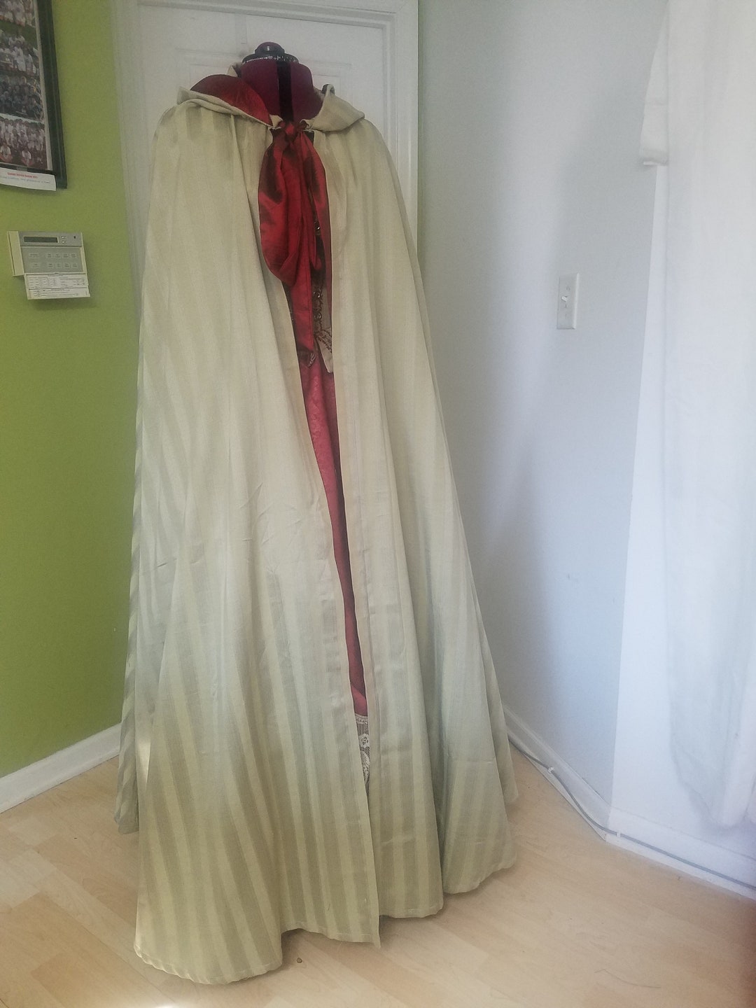 Renaissance Traveller's / Lady's Walking Cloak - F/L - Light Green ...