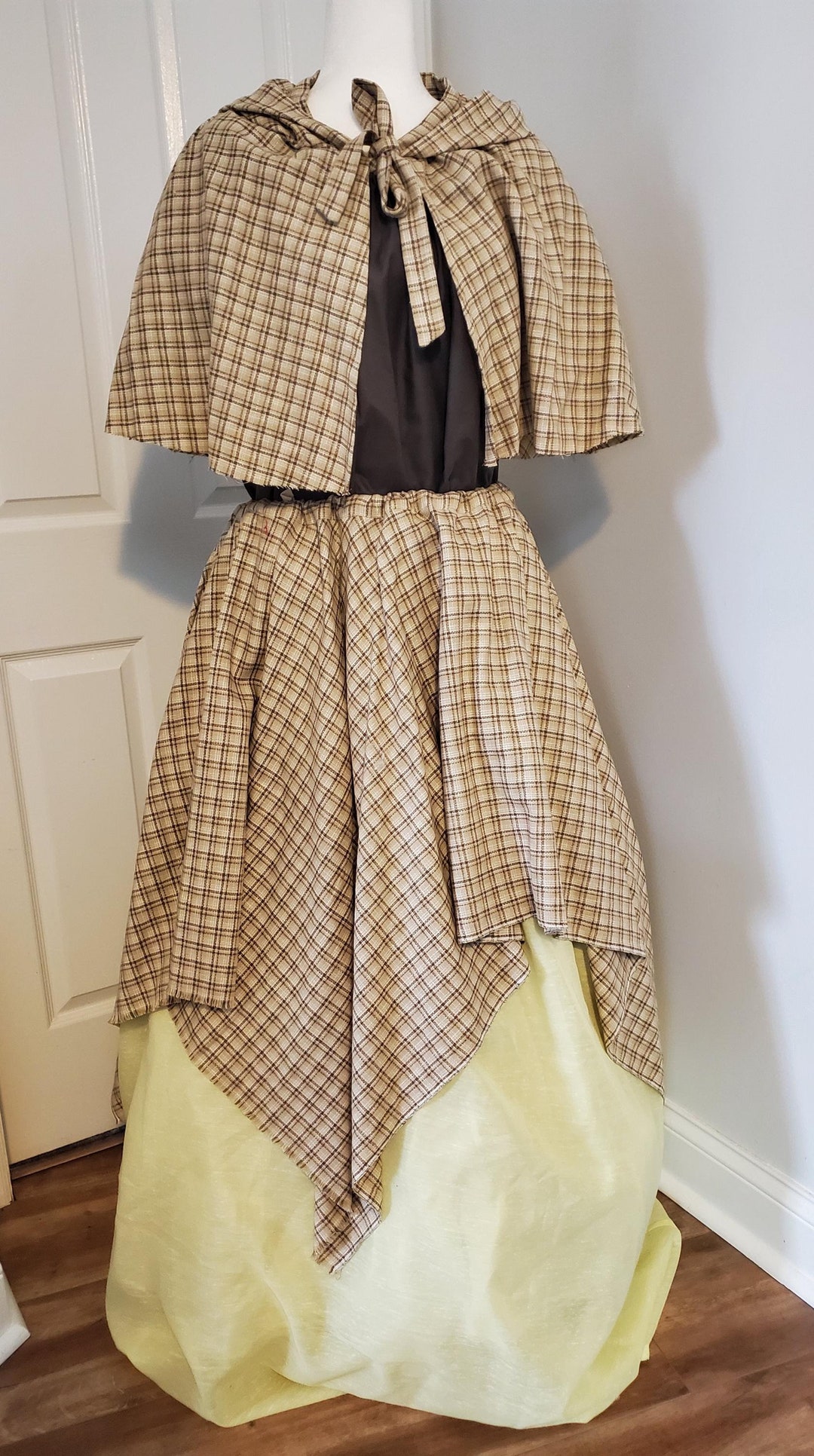 Renaissance Lady's Overskirt & Shoulder Cape - Merchant/peasant/worker ...