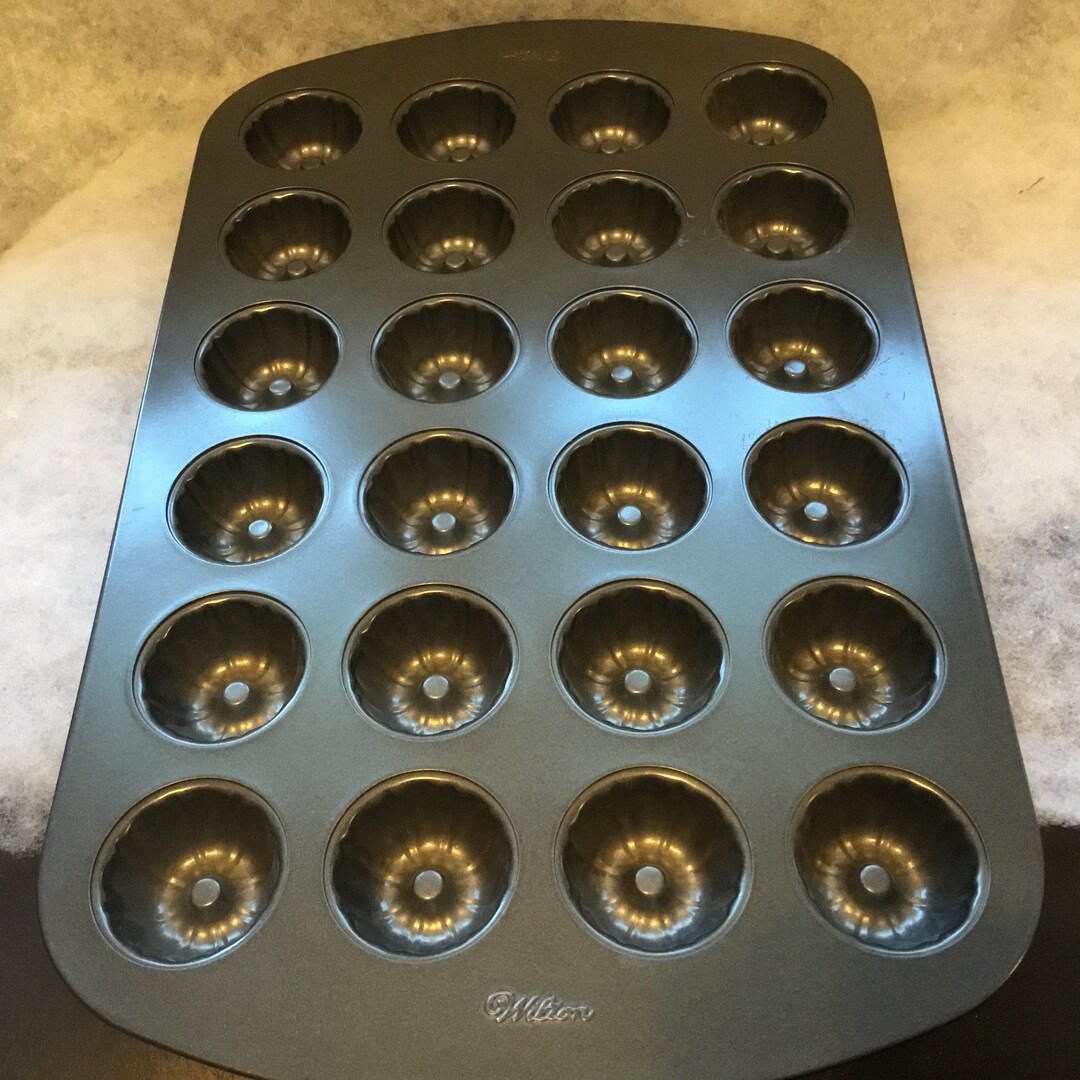 Wilton Multi-cavity Mini Fluted Tube Pan Mini Bundt Cake Pan - Etsy