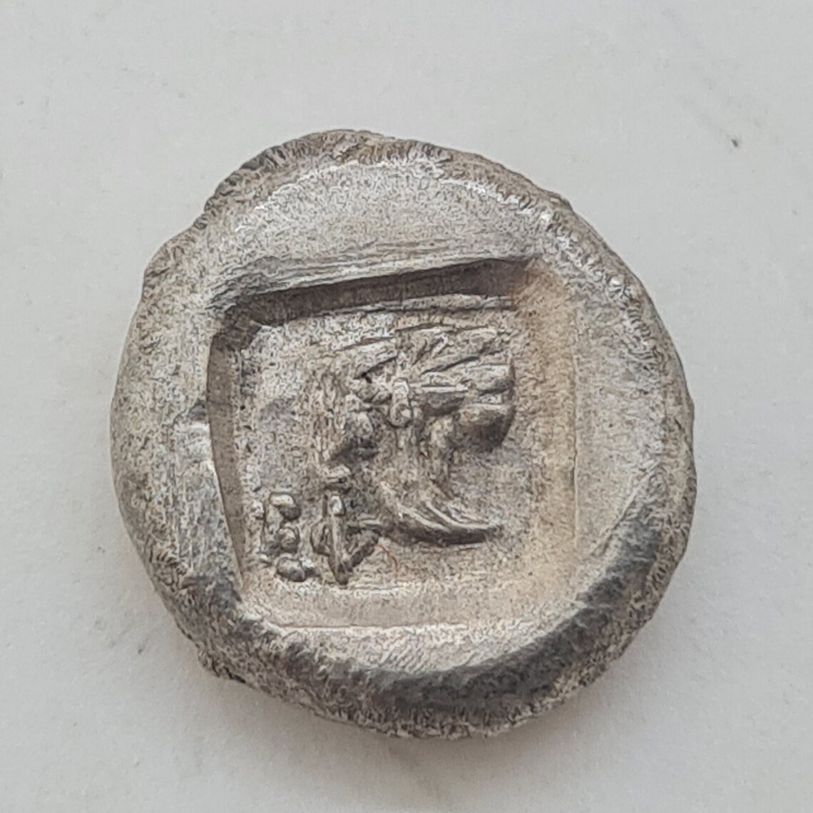 Trihemiobol AR Ionien Ephesos AV.A Bee, REV. Head of an Eagle /580-27 B ...