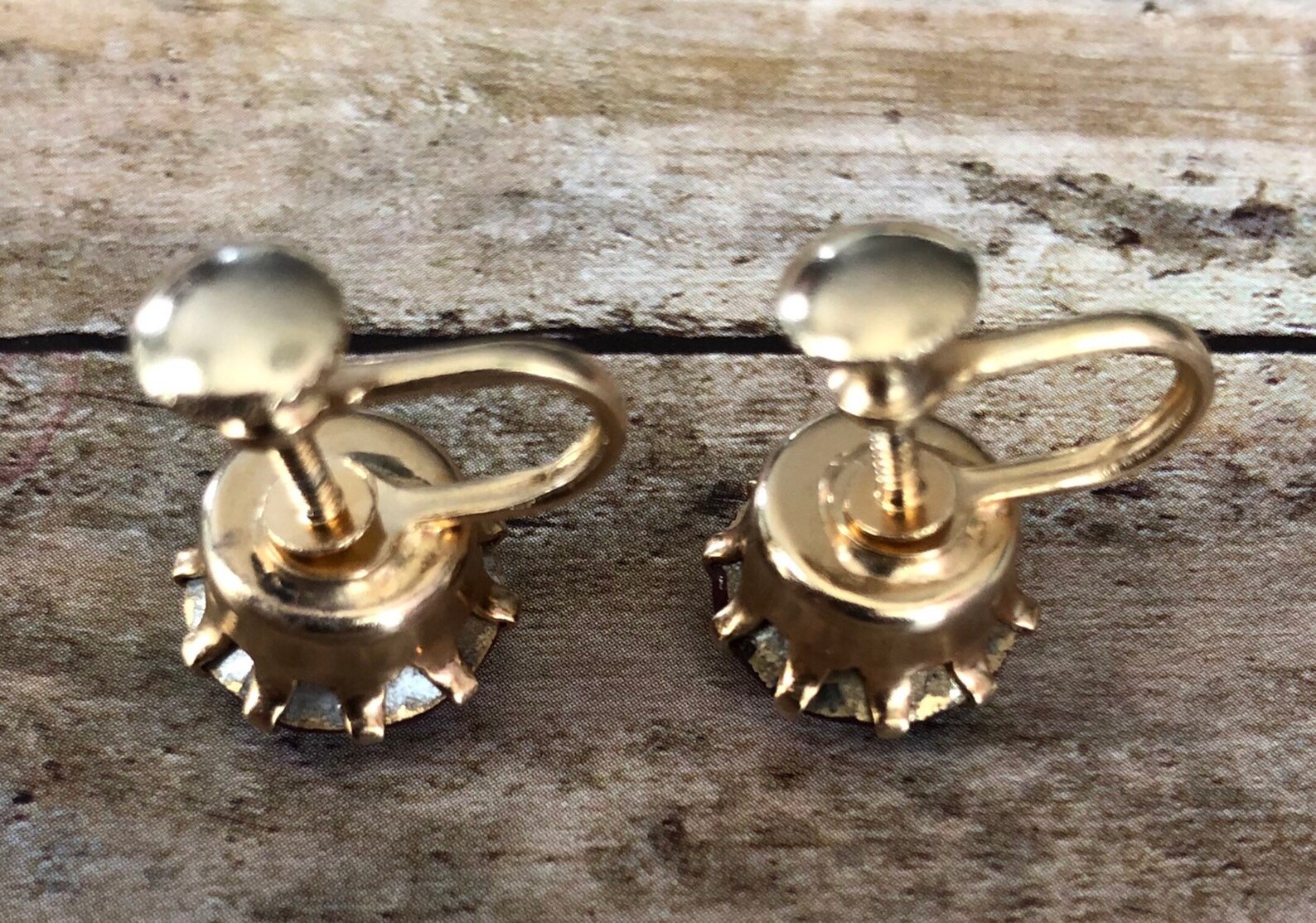 Vintage Screw Back Earrings, Gold Tone Metal With Red AB Crystals ...