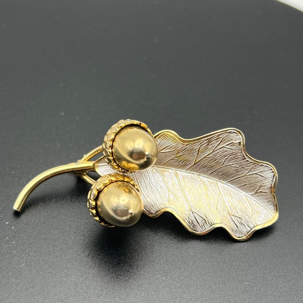 Brooch Acorn - Etsy