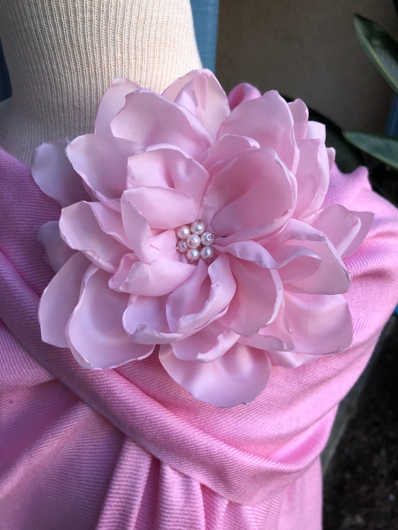 Pin Rose /blush Pink/ Pale Pink Lily/ Pin Flower Brooch/ - Etsy