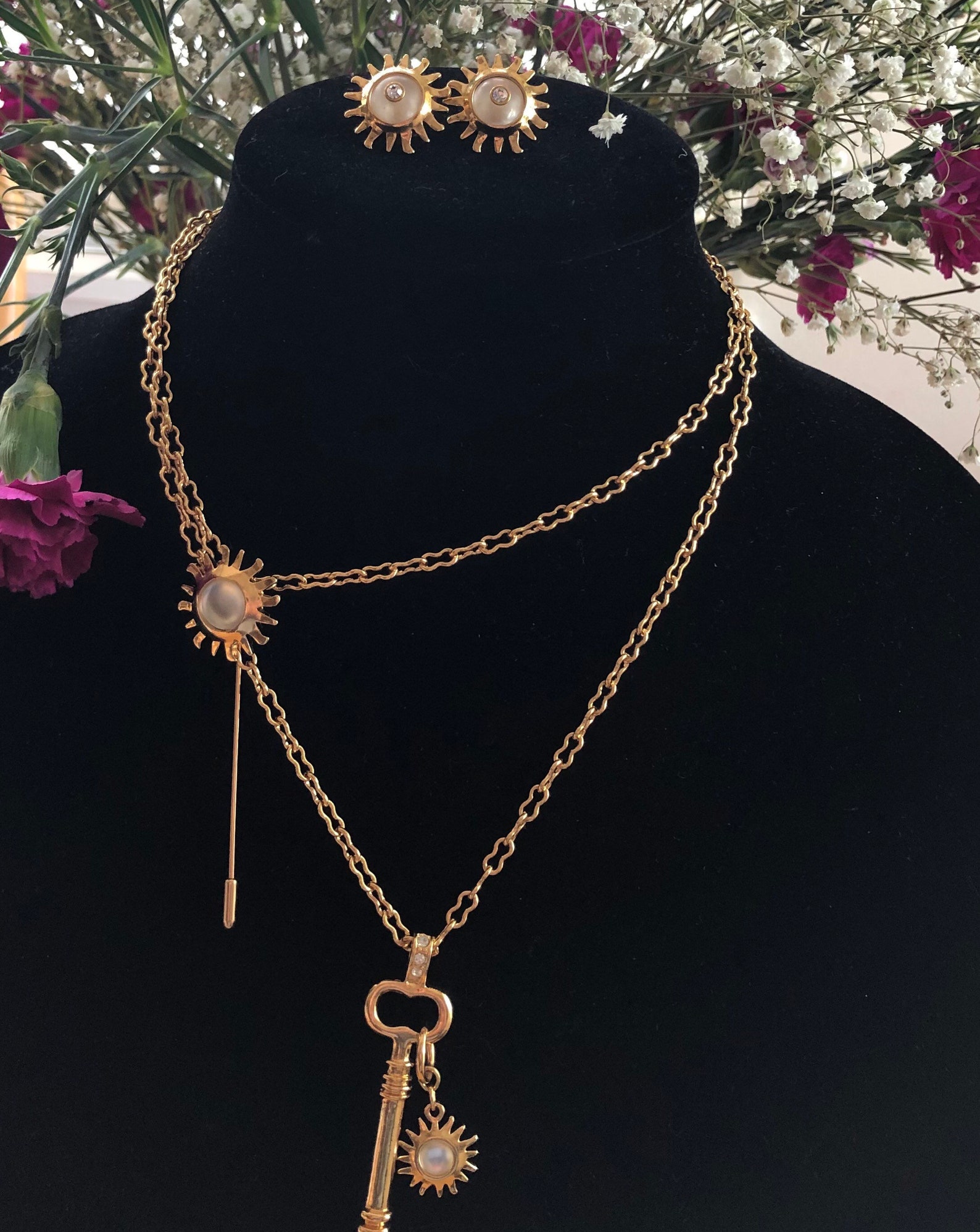 Smithsonian Museum for Avon, Chain Key Necklace ,stick Pin and Earrings ...