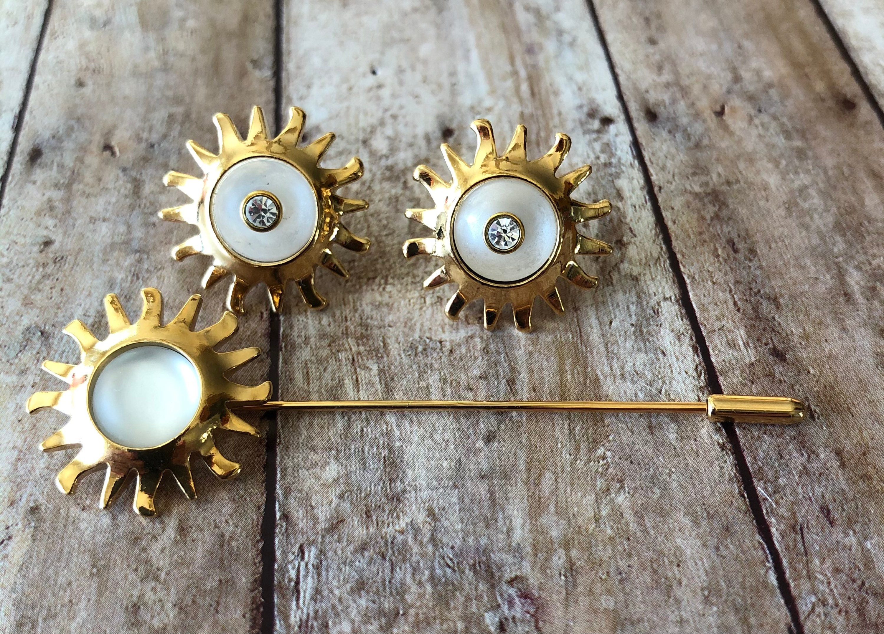 Smithsonian Museum for Avon, Chain Key Necklace ,stick Pin and Earrings ...