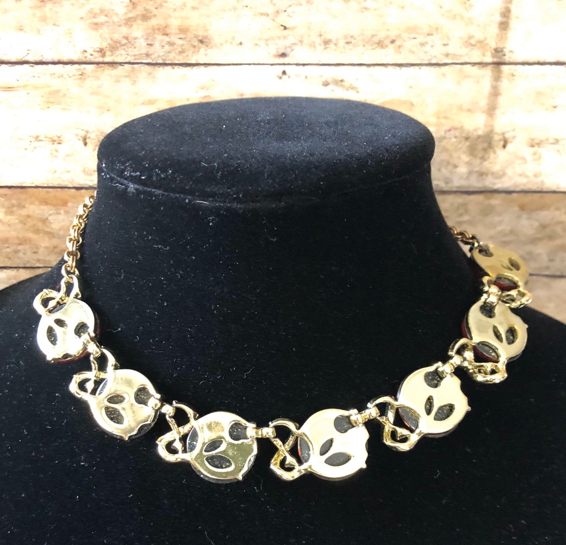Vintage 1950 Era Necklace Amber Color Pressed Lucite Caboshons in Gold ...