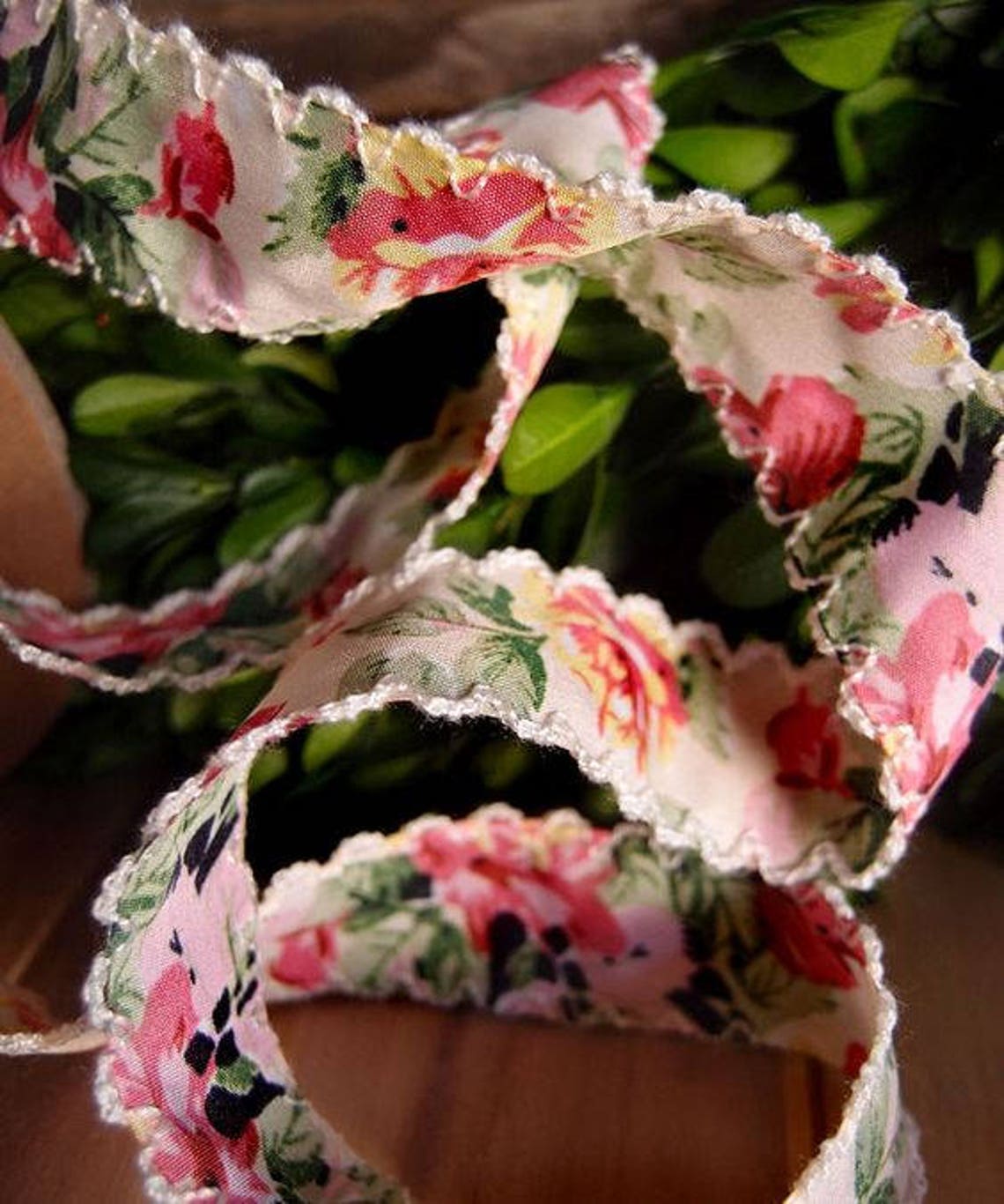Vintage Floral Scalloped Ribbon 1-inch 10-yards Choose - Etsy