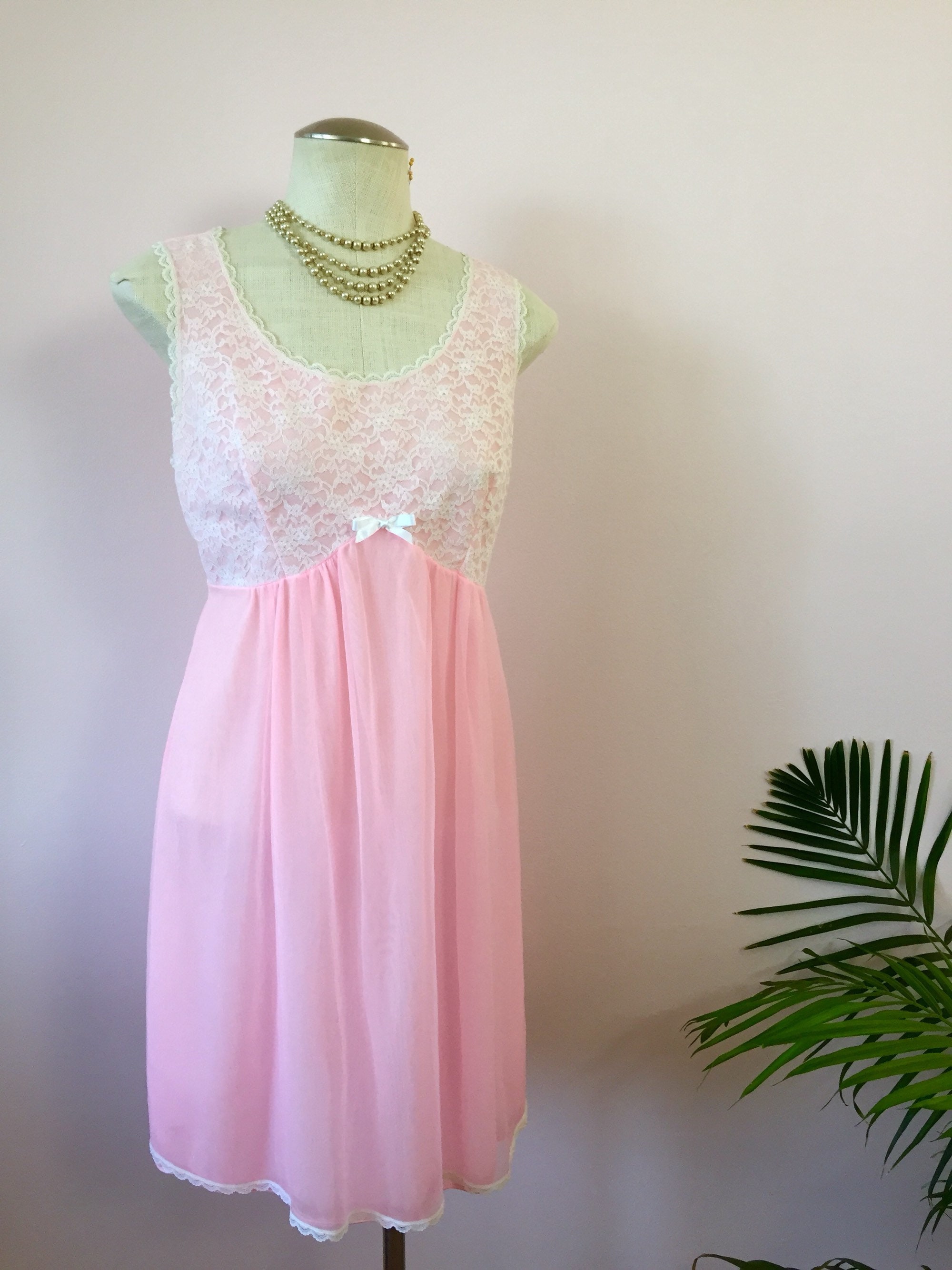 SABRINA Vintage Pink Peignoir Set Fitted Nightie Flutter - Etsy Canada