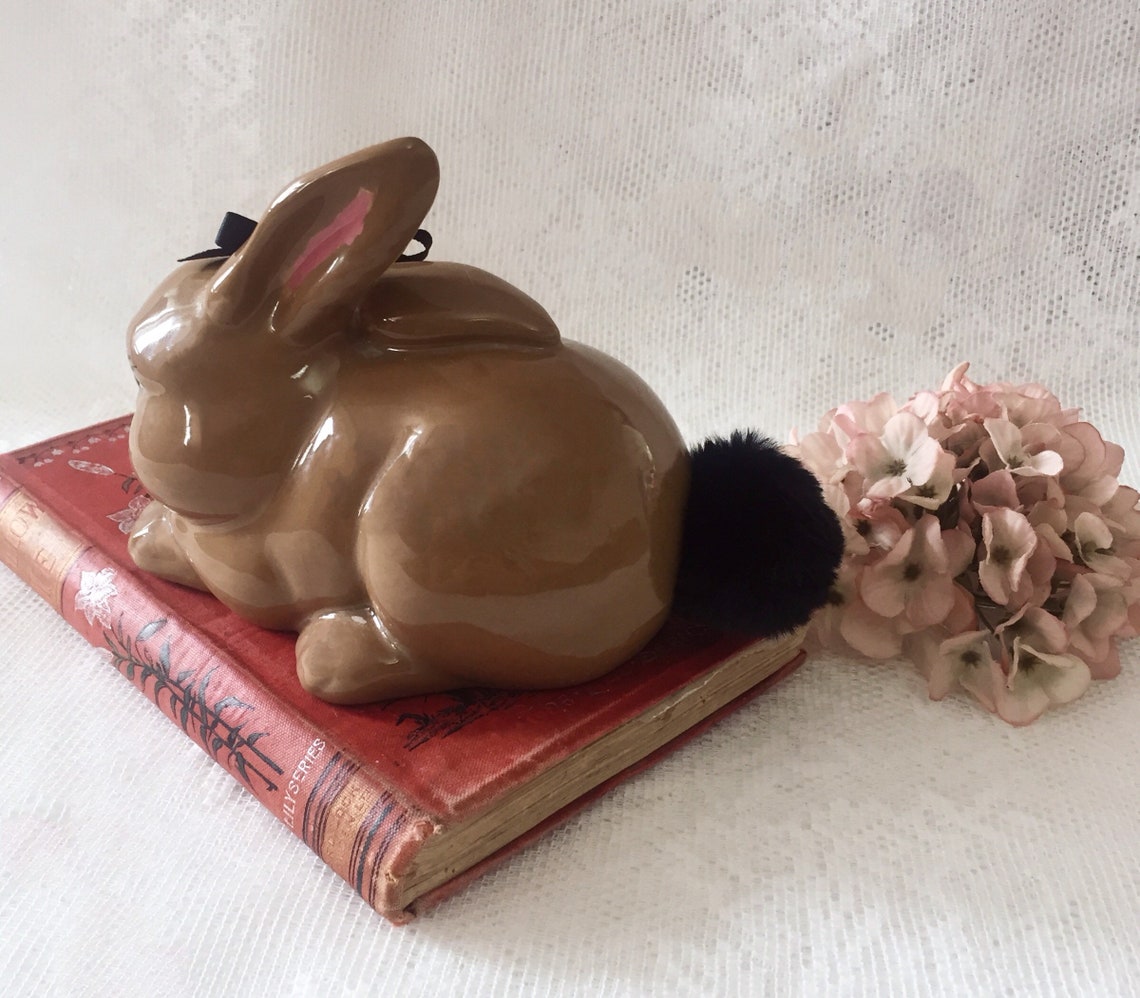 BUNNY RABBIT FIGURINE Vintage Ceramic Brown Bunny Statuette - Etsy