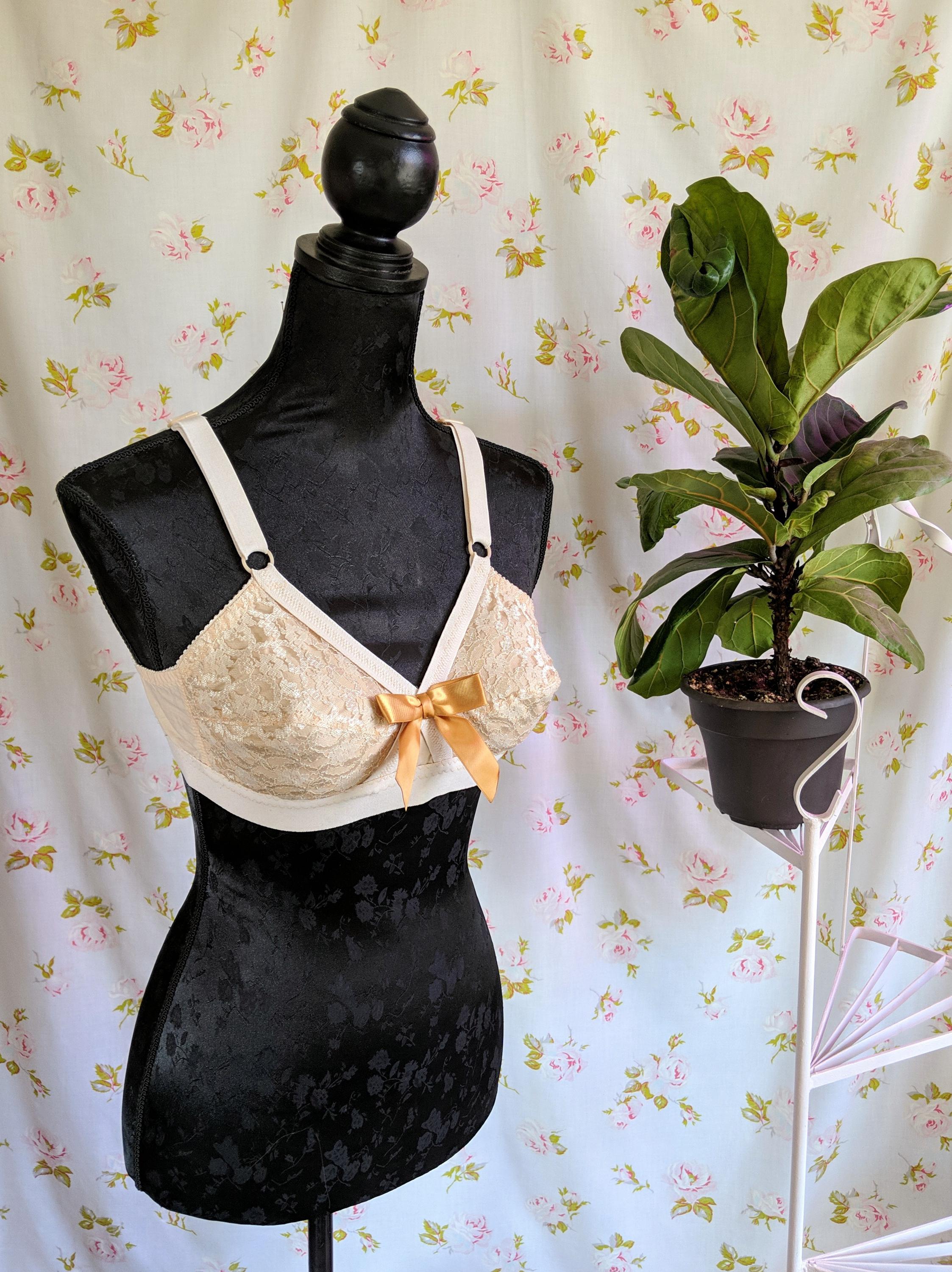 YVONNE - Vintage Soft Cup Bullet Bra, Pretty Lace Cone Brassiere, Gold ...