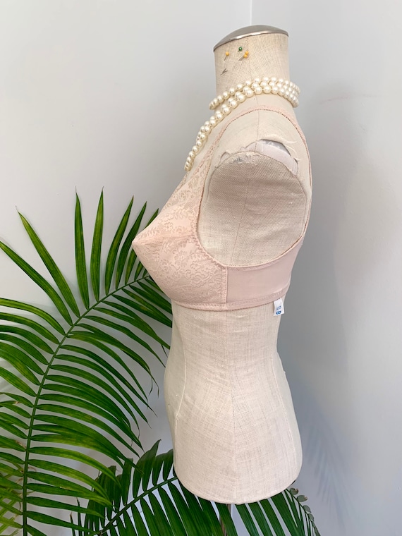 DUSTY - vintage soft-cup bra, lacy cone bullet brassi… - Gem