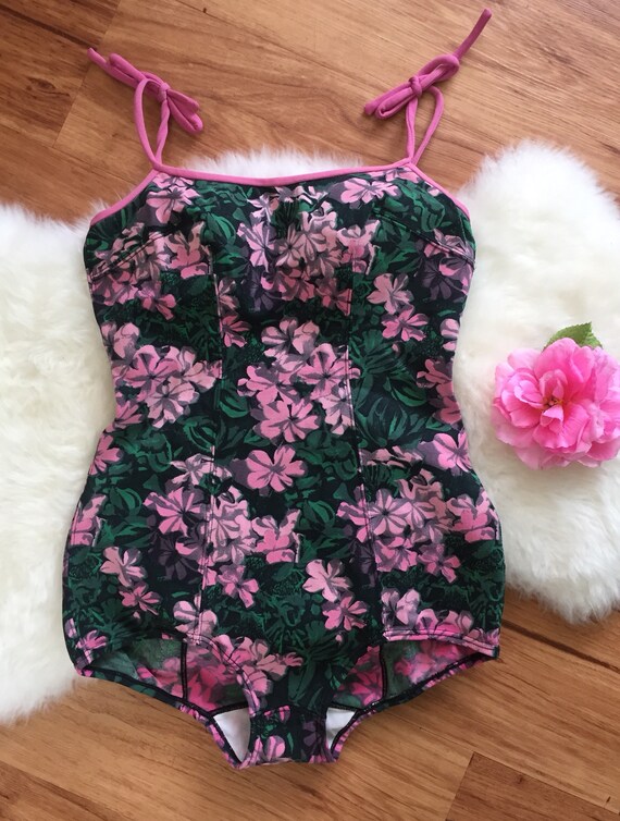 GOTTEX BOMBSHELL SWIMSUIT - vintage one piece bathing… - Gem