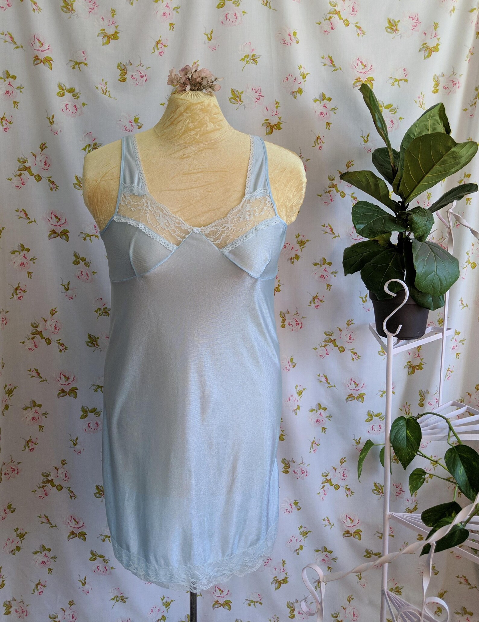 ALBERTA - Vintage Slinky Nylon Full Slip, Pastel Baby Blue Dress Slip ...
