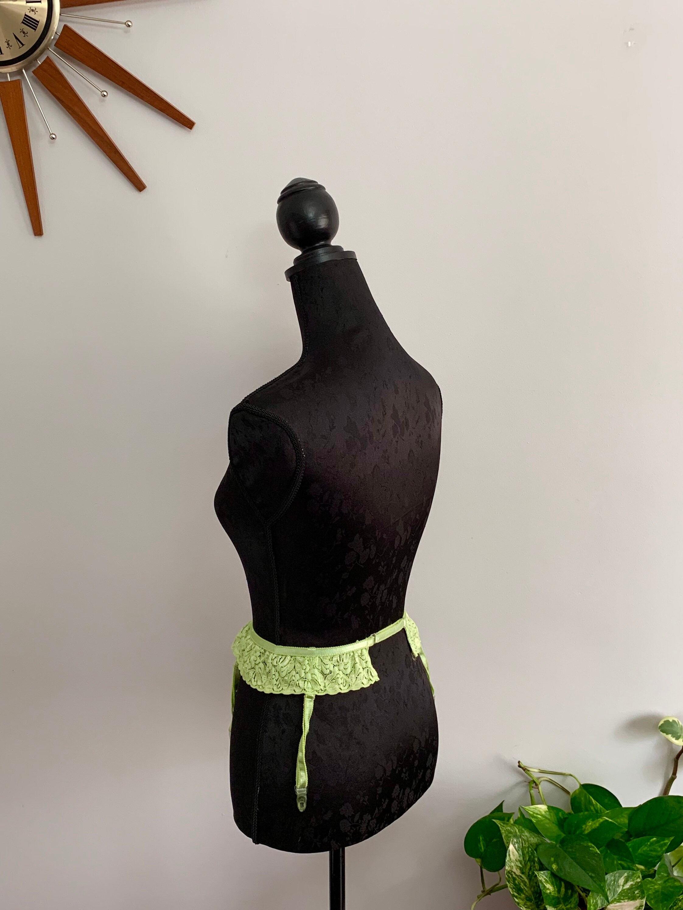 EMILY Vintage Green Lace Garter Belt Hand-dyed Chartreuse | Etsy