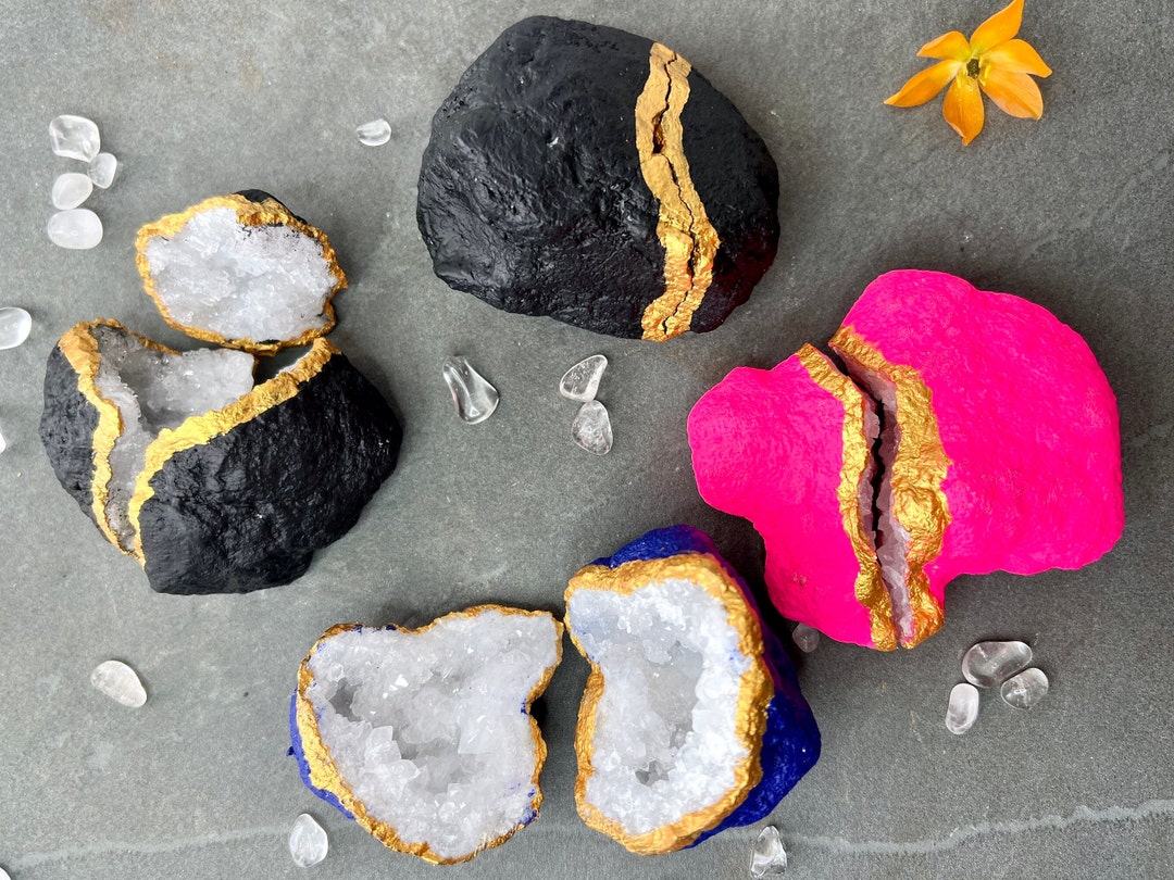 Quartz Geode Opened Kintsugi Style With Crystals Inside - Etsy