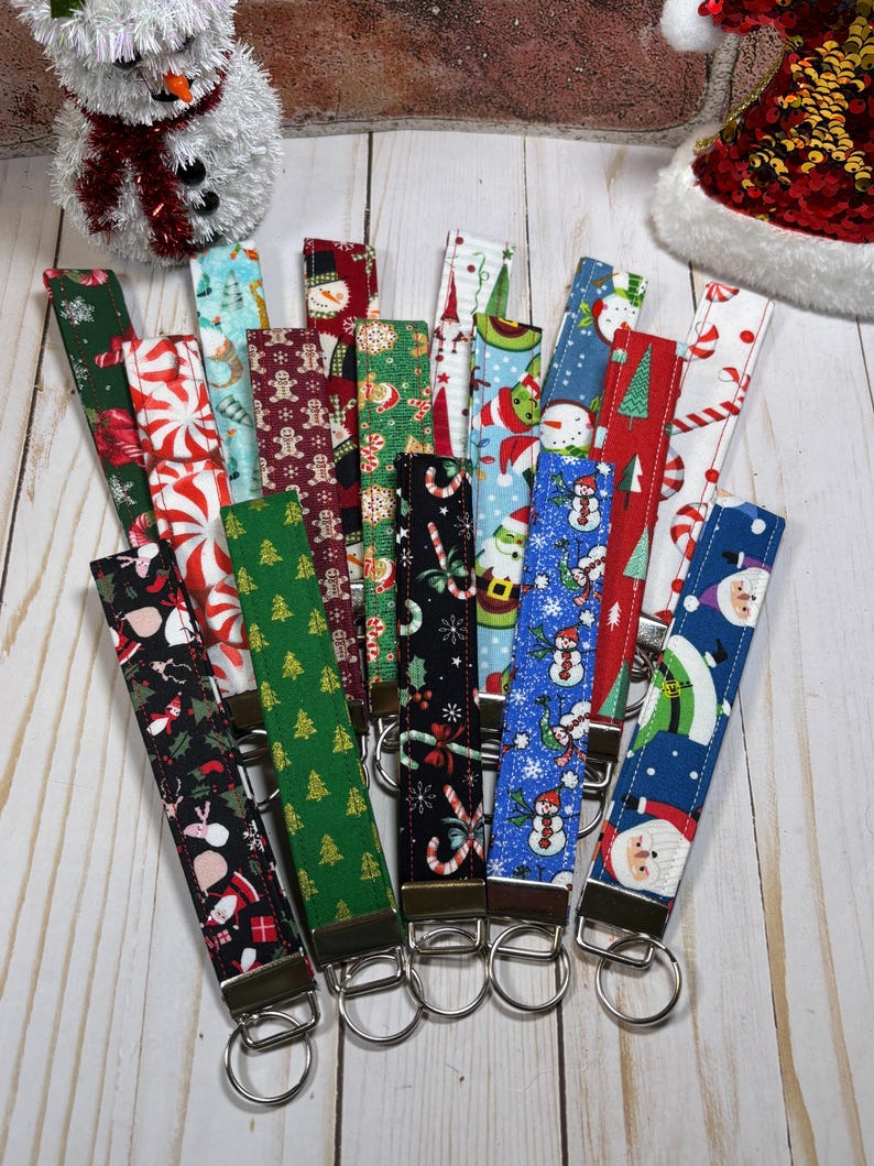 Christmas Keychain, Christmas Wristlet, Christmas Gift, Christmas ...