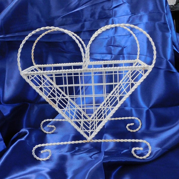 Wire Heart Basket - Etsy