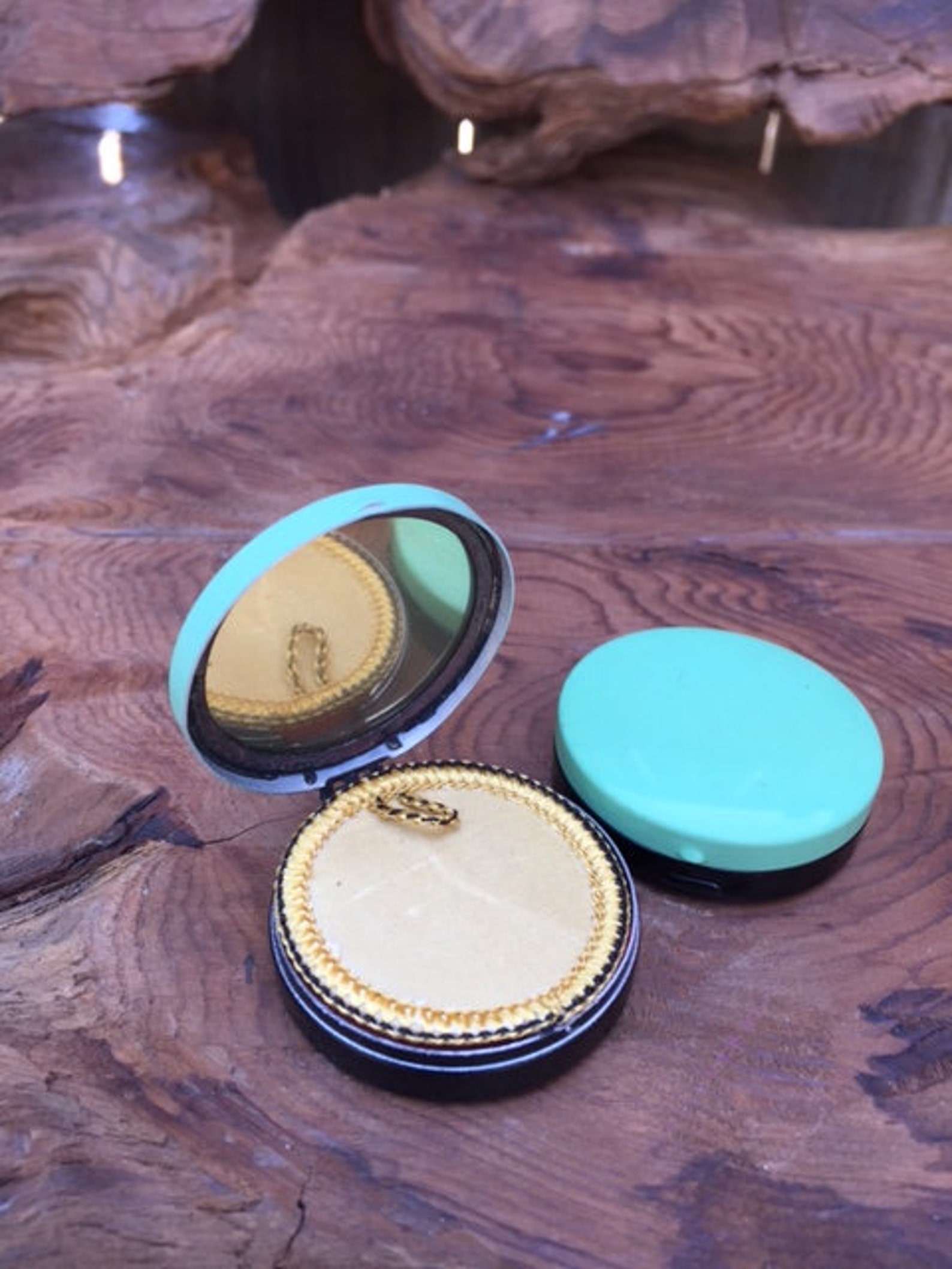 Vintage Rouge Compact 1 - Etsy Canada