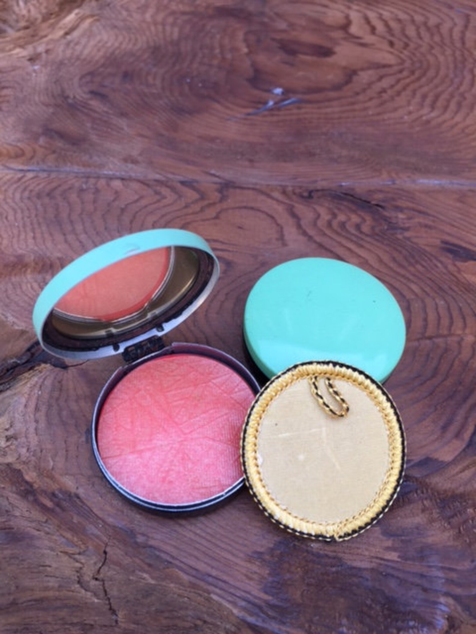 Vintage Rouge Compact 1 - Etsy Canada