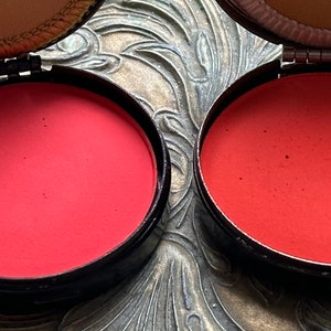 Vintage Rouge Compact (1) - Etsy Canada