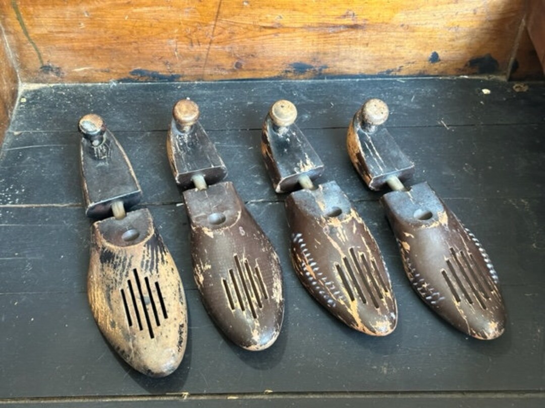 Vintage Wooden Shoe Lasts (2 Pair) - Etsy