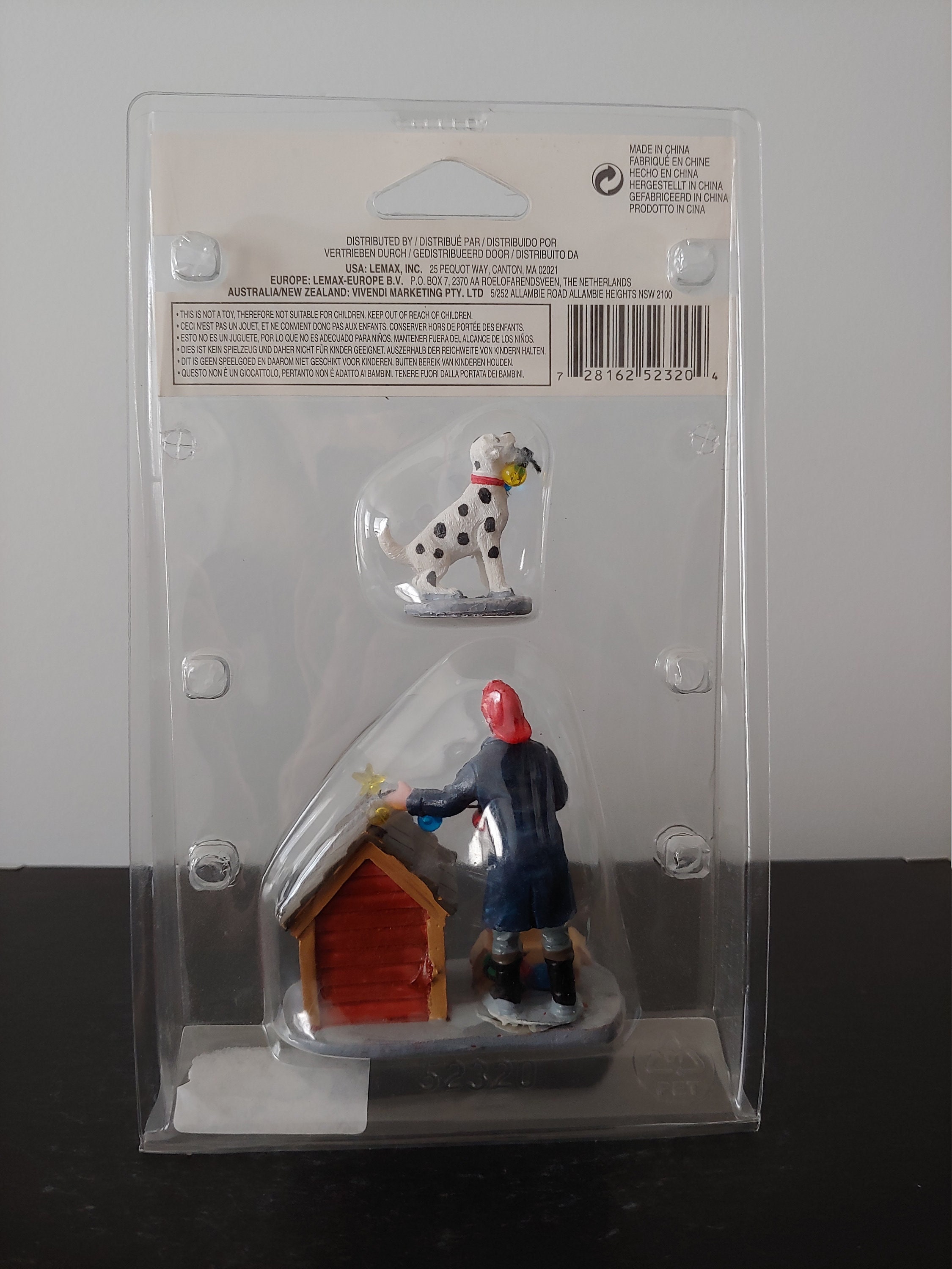 Lemax SPOT HELPS OUT Set of 2 #52320 Christmas Village Figurines New ...